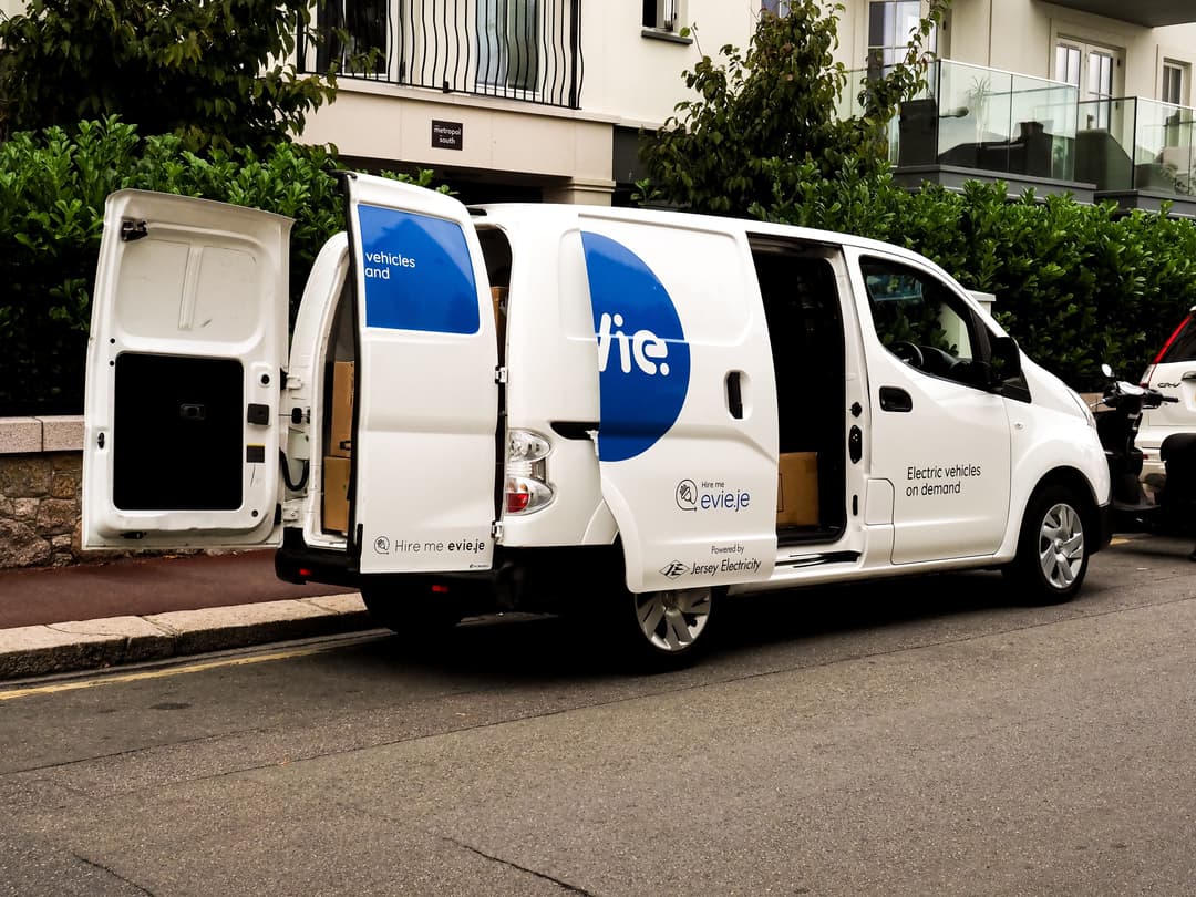 EVie - Island-wide van hire